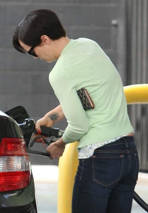 PHOTOS: Christina Ricci's New Pixie Haircut