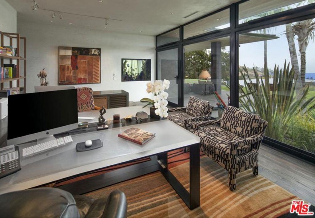 Ellen DeGeneres Sells Montecito Home For $33M: See Photos