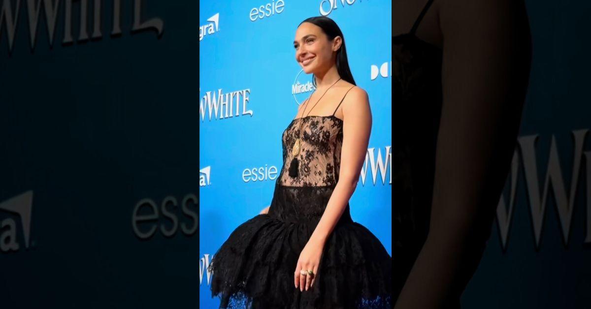Rachel Zegler & Gal Gadot Smile At 'Snow White' Premiere Amid Feud