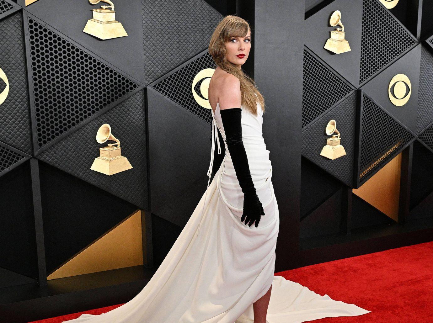 Charlie Puth Reveals Taylor Swift's Praise Inspired Him To Debut Song