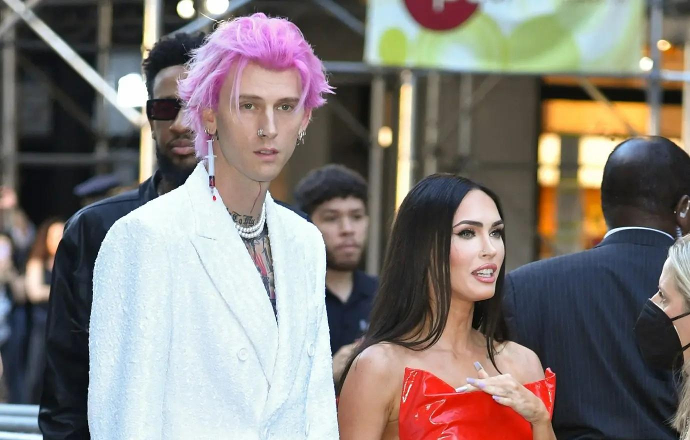 Megan Fox & Machine Gun Kelly 'On & Off' After 'Big Fight'