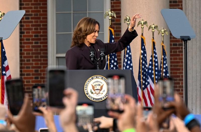 Kamala Harris Blasted By Staffers For Her 'Happy Talk' Post-Election