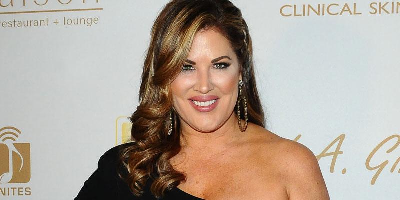 ‘RHOC’: Emily Simpson Breaks Down Over Weight Gain & Enlists Tamra ...