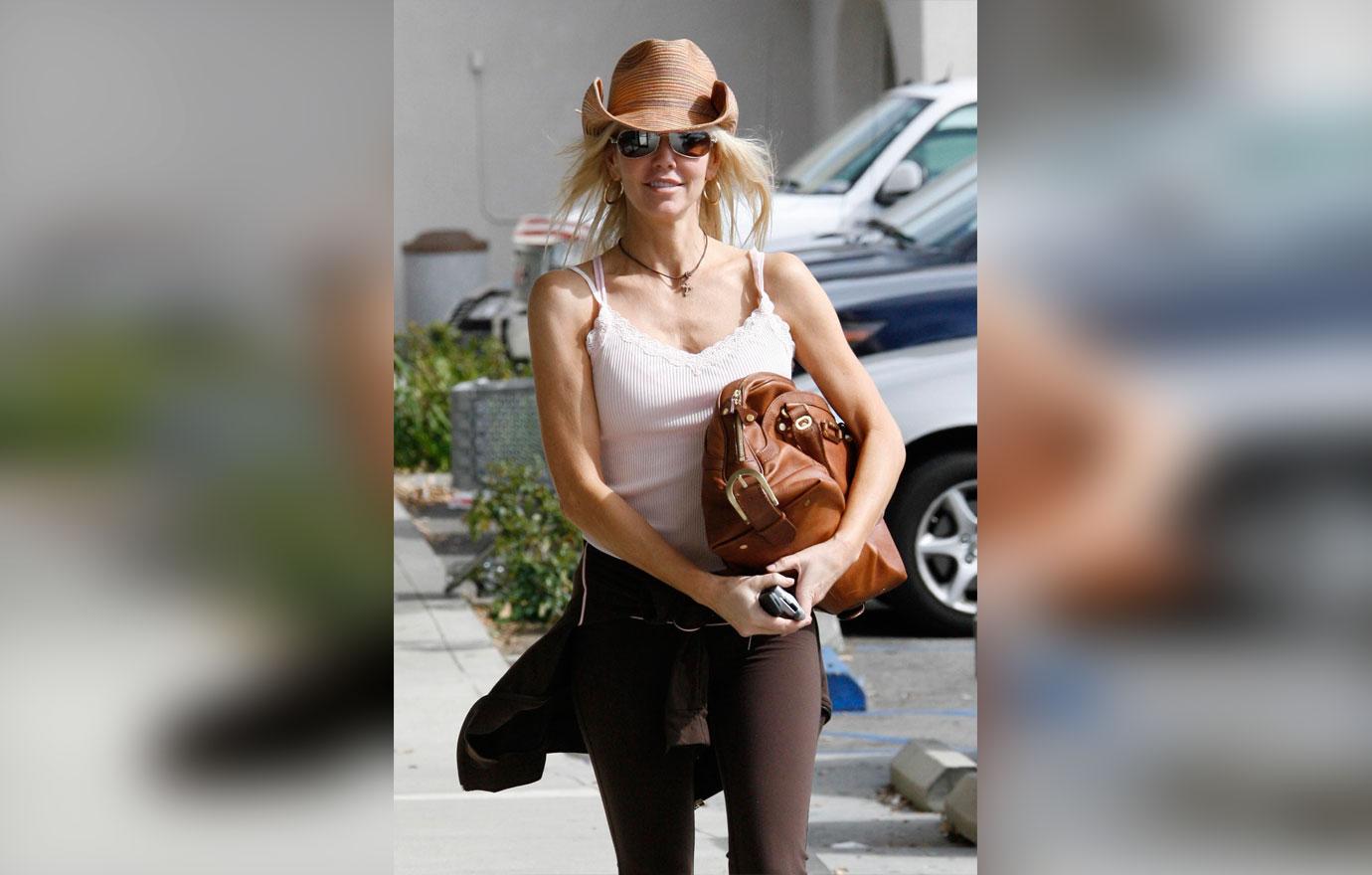 Heather Locklear Arrested For Domestic Violence & Attacking Cop