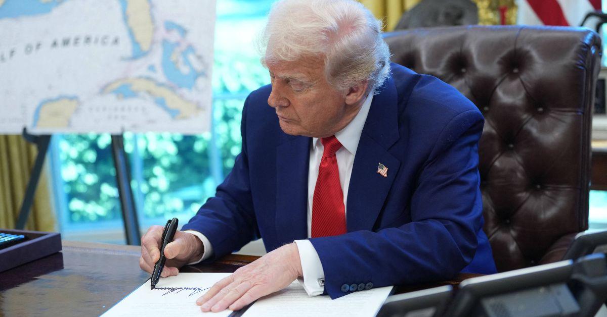 Olivia Munn Mocks Donald Trump's 'Aching Heart' On 'The Daily Show'