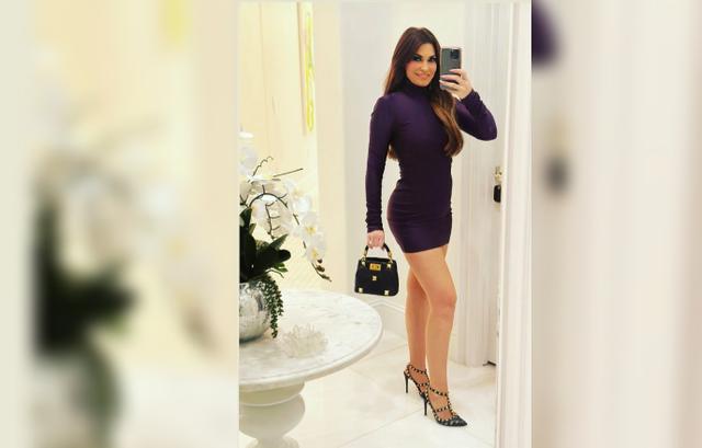 Kimberly Guilfoyle Wears Tight Purple Dress & Heels: Photo