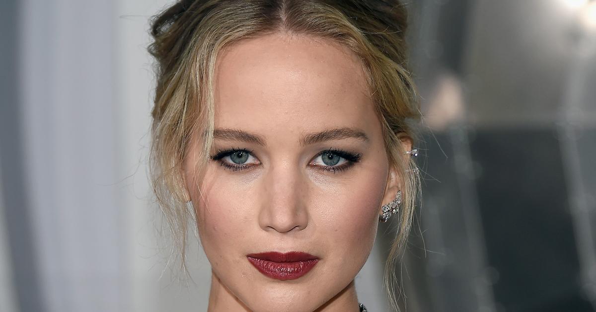 Jennifer Lawrence Racy Strip Club Show CAUGHT On Tape