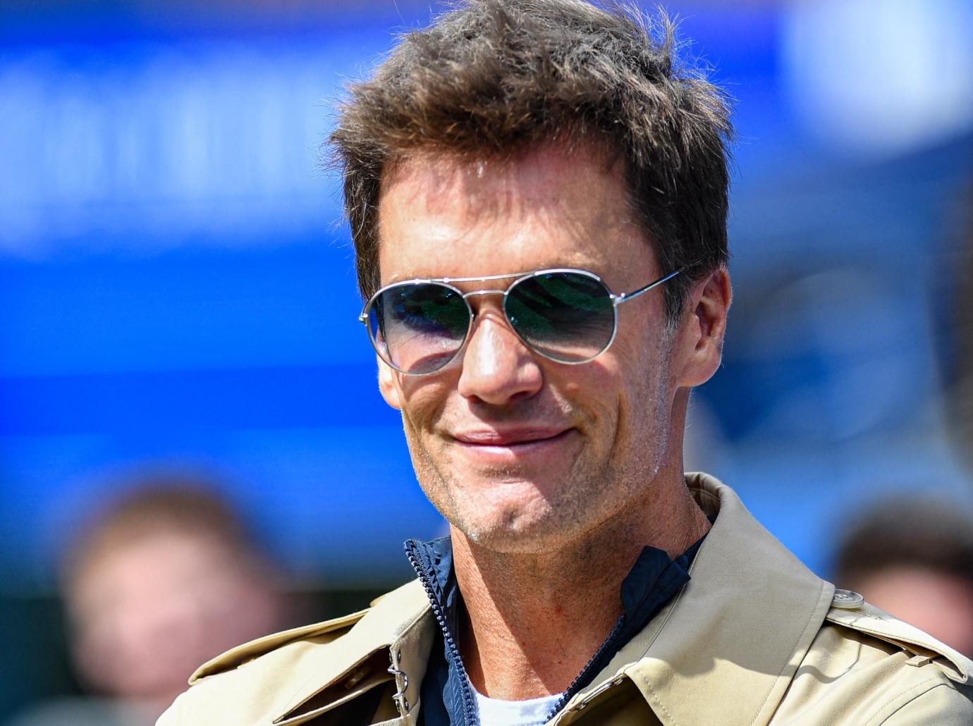 Tom Brady Flaunts Pool In Backyard Of $17 Million Miami Mansion: Photo