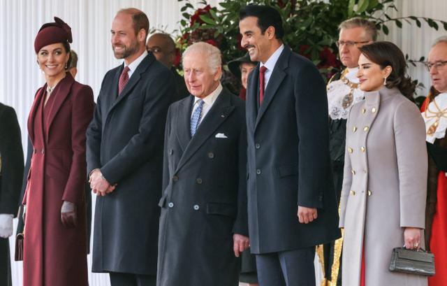 Kate Middleton Joins Royal Family In Welcoming Amir Of Qatar: Photos