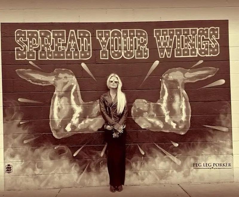 Jessica Simpson & Maxwell Poke Fun Of Chicken Of The Sea Mistake: Watch