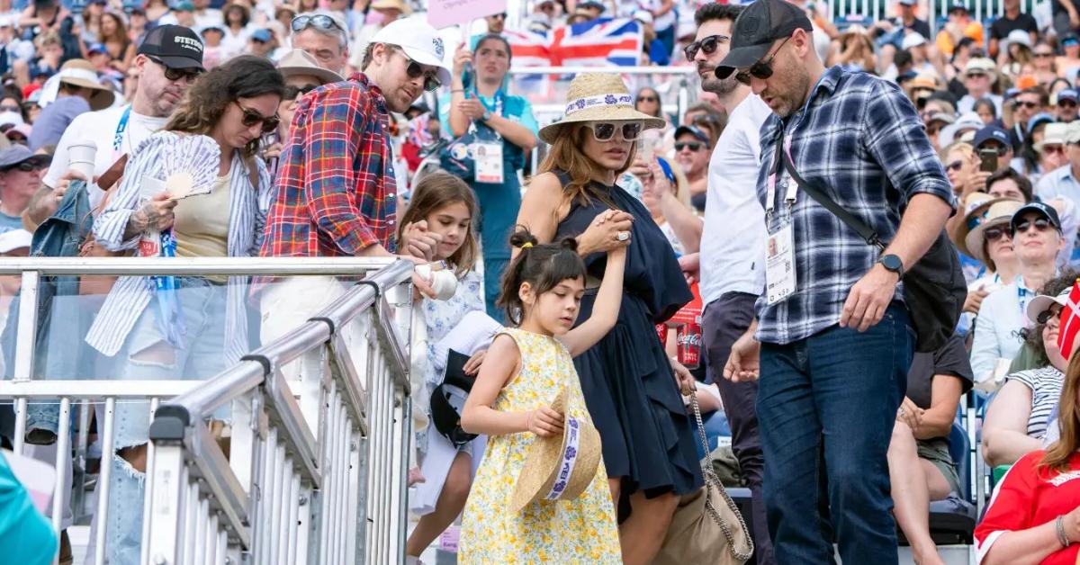 Ryan Gosling & Eva Mendes' 2 Daughters 'Finally Interested In Travel'