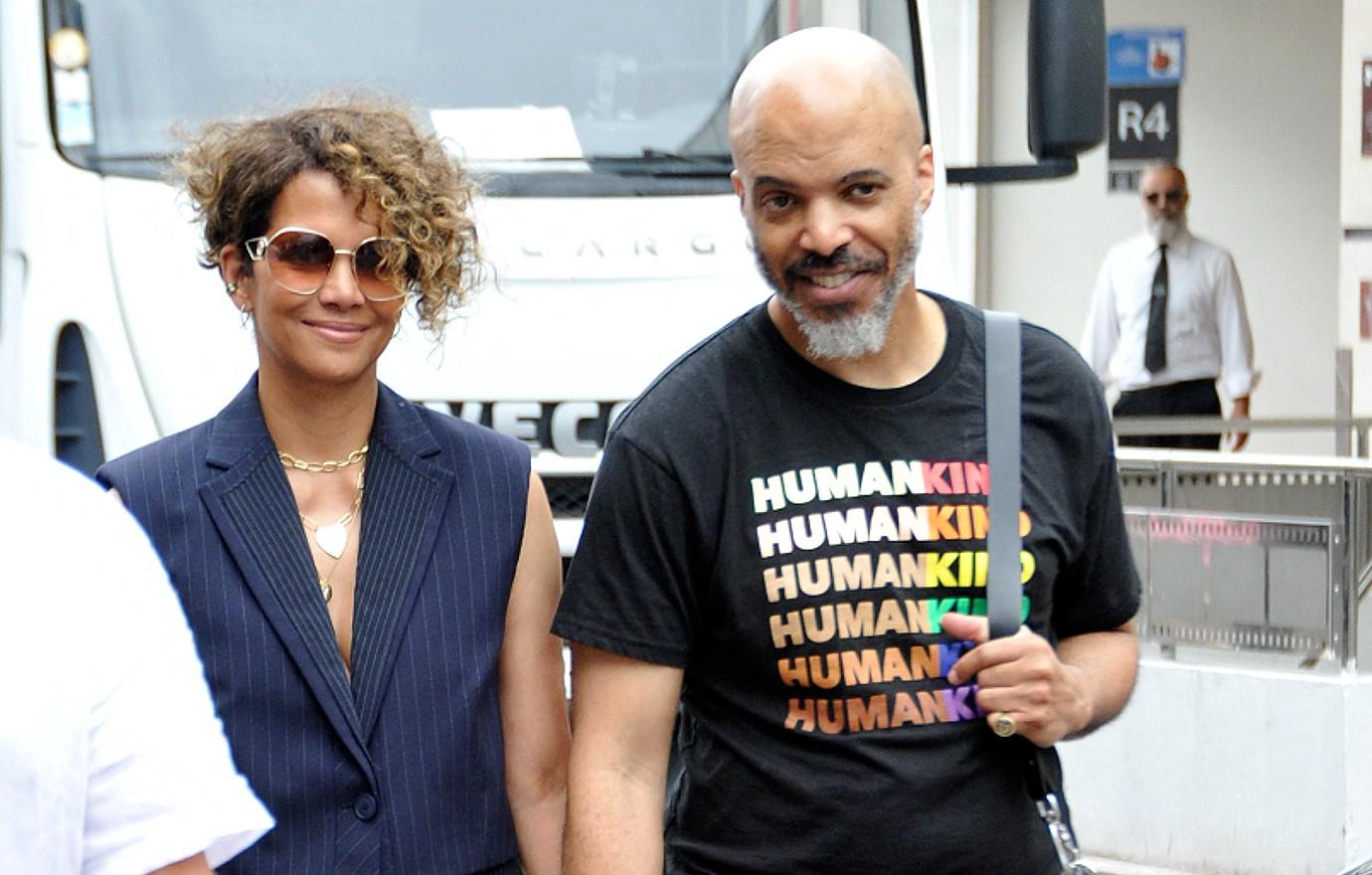 Halle Berry Was 'Madly In Love' With Van Hunt Before They Got Intimate