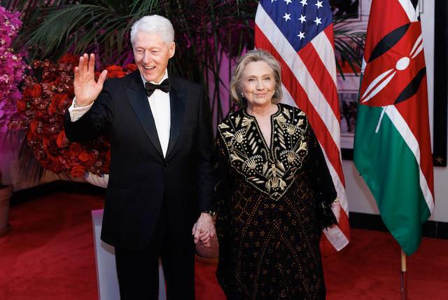 Hillary & Bill Clinton Are In A 'Loveless Marriage,' Megyn Kelly Claims