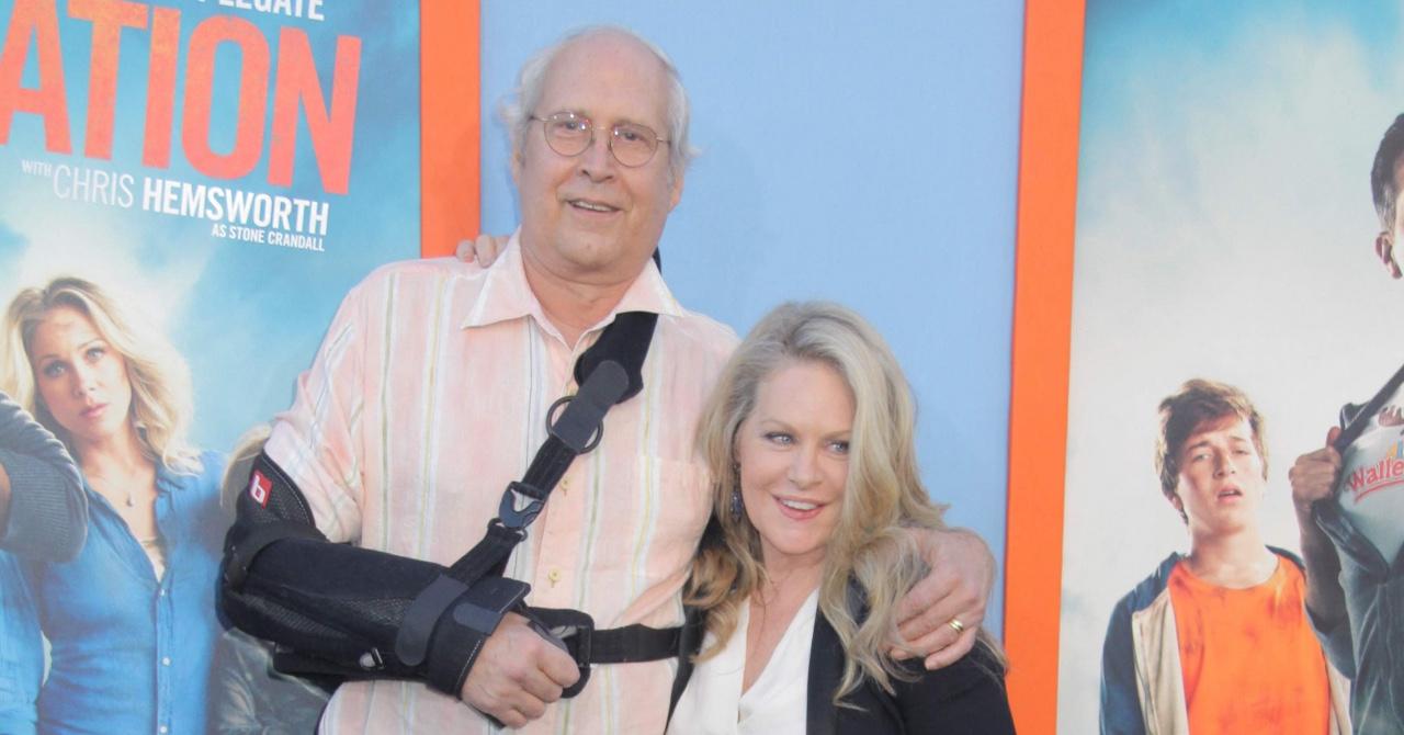Chevy Chase Falls Off Stage During 'Christmas Vacation' Q&A