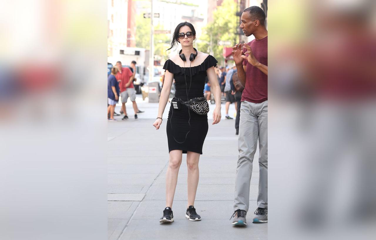 Krysten Ritter Smiles While Filming 'Jessica Jones' In NYC