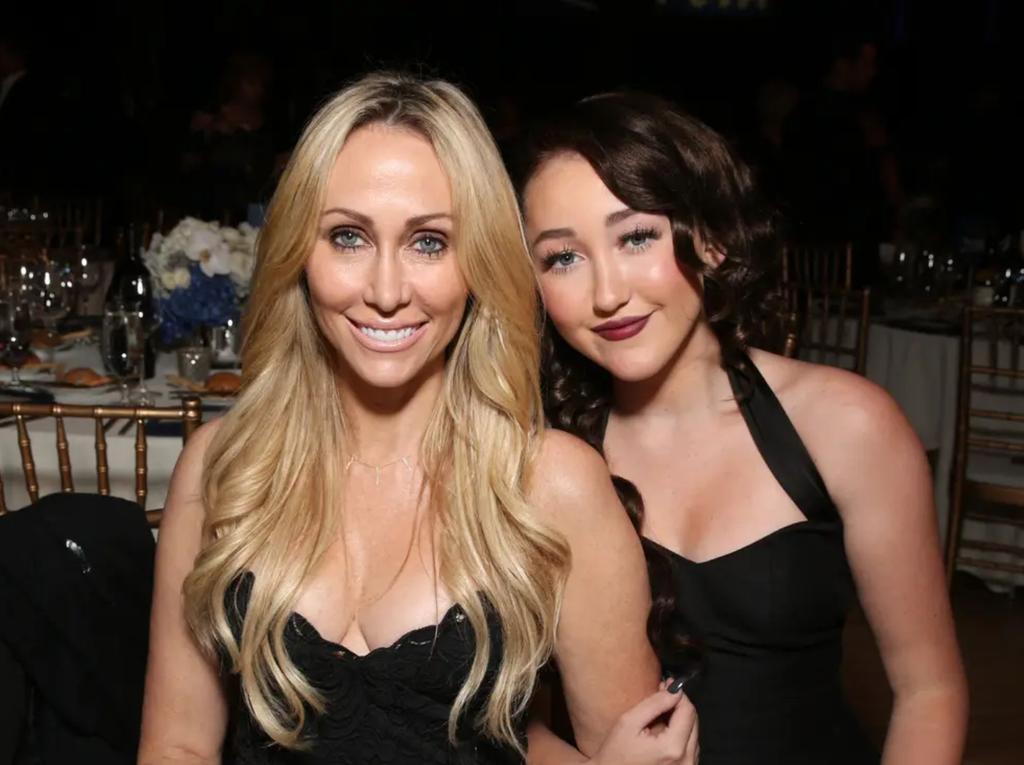 Noah Cyrus Liked Miley's Ex Liam Hemsworth's Photo As Revenge: Source