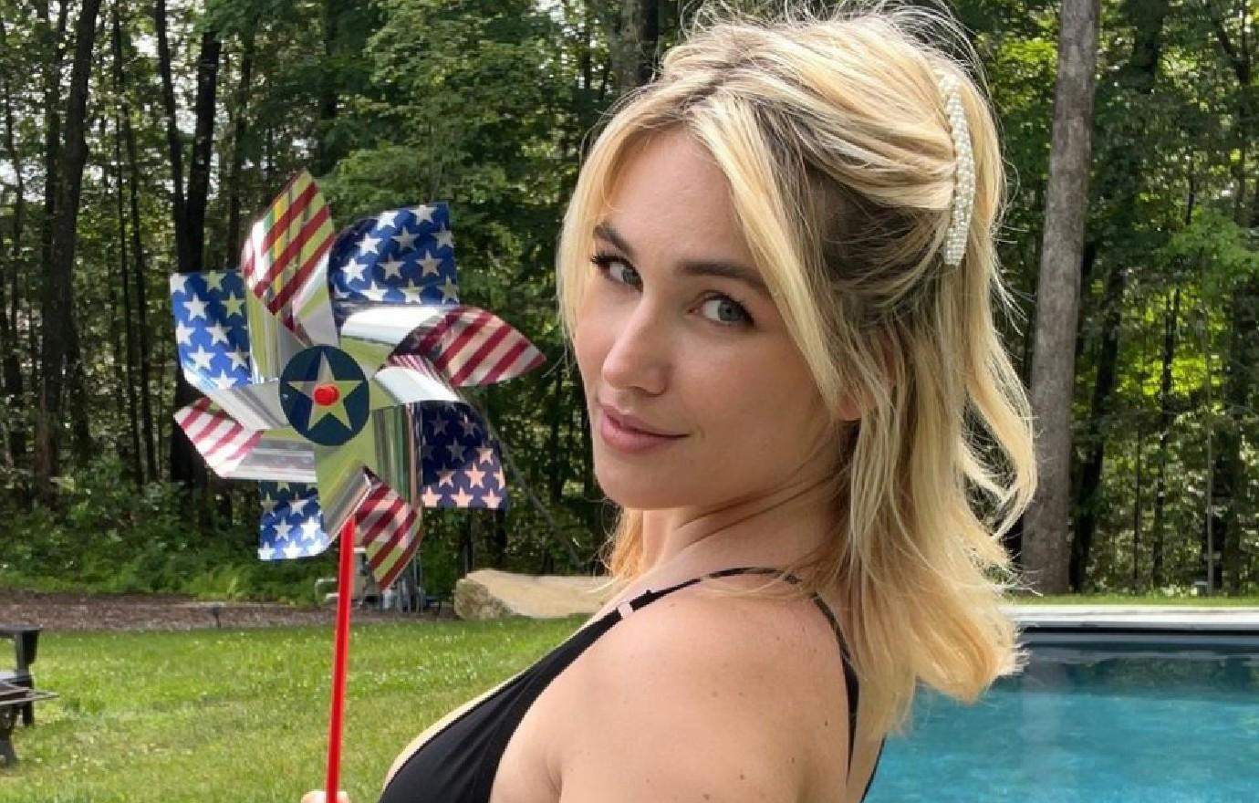 Stephanie Matto Ridiculed For Selling Graveyard Plots To Fans