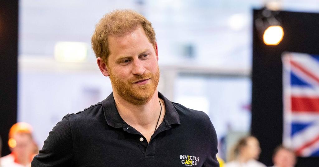 Prince Harry Admits He Wants To Make Amends With Charles And William