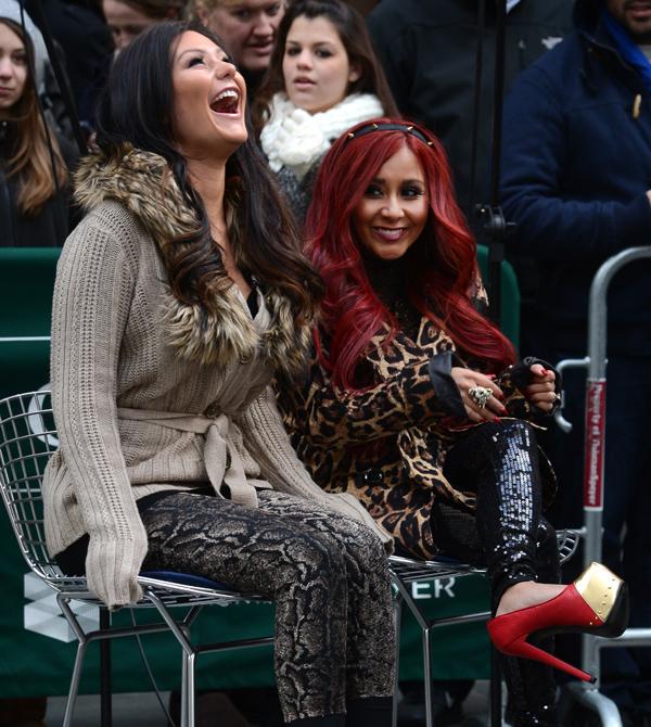 Nicole "Snooki" Polizzi and Jenni "JWoww" Farley Laugh it Up in ...