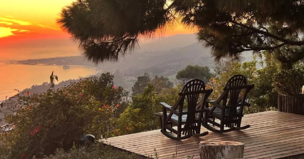 Ricki Lake Shares Clip Of Medium Predicting Wildfire Burning Her Home