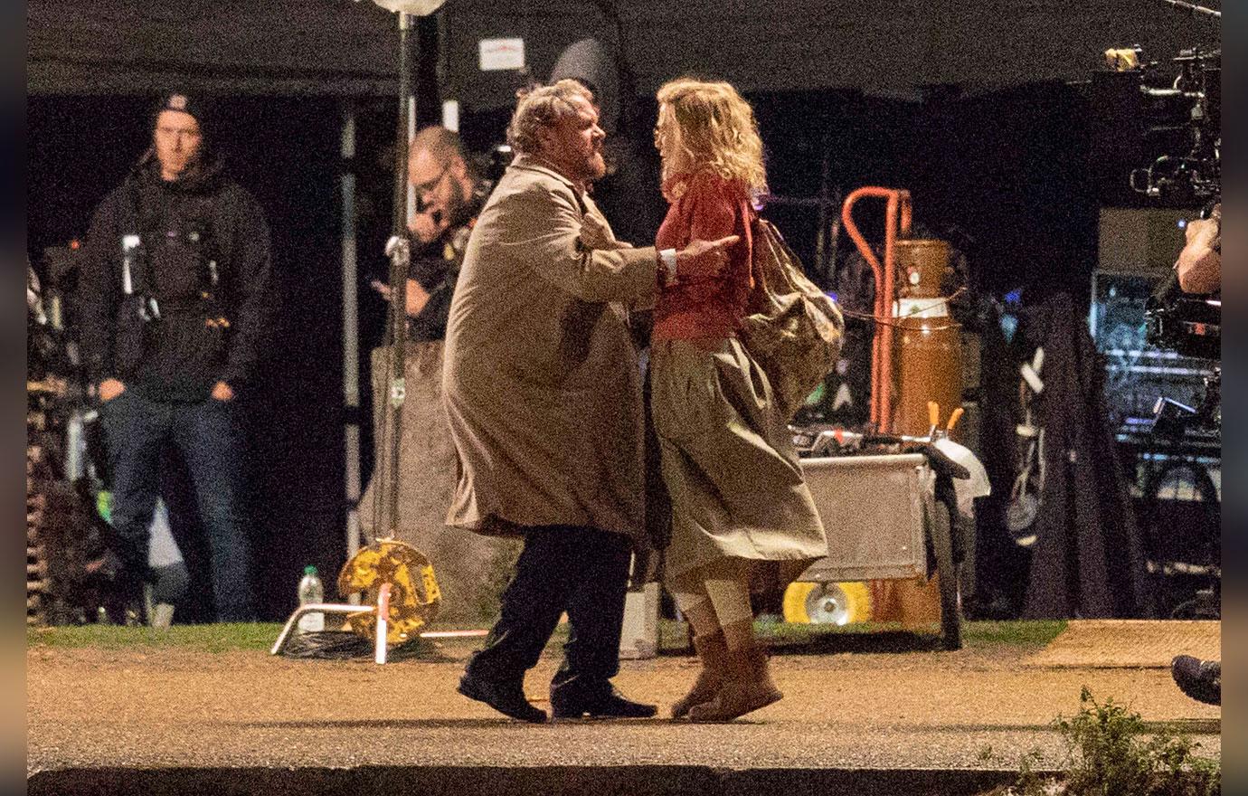 PICS Kristen Wiig Films 'Wonder Woman 1984' Fight Scenes In London