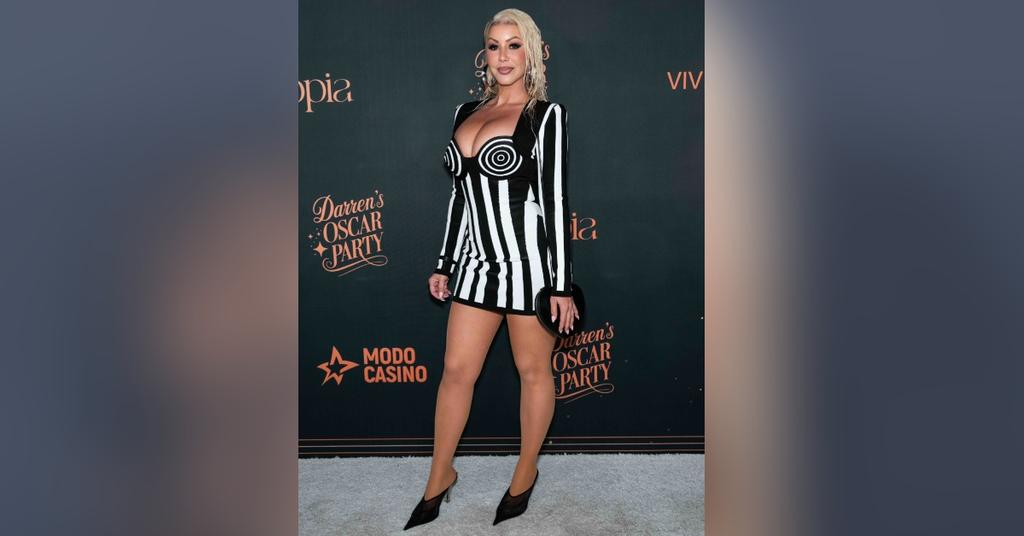 Amber Rose Looks Completely Unrecognizable With Long Hair: Photos