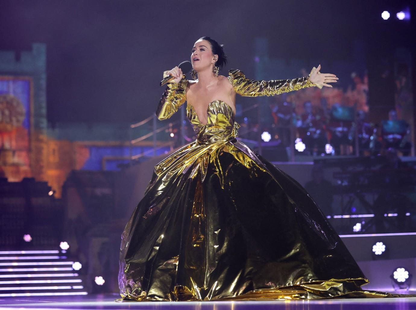 Katy Perry's 'American Idol' Finale Outfit Dubbed 'Inappropriate'