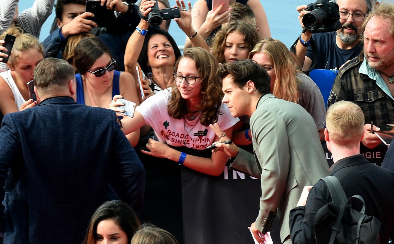 Harry Styles Gets Bodyguards To Protect From Stalkers On 'Dunkirk' Tour