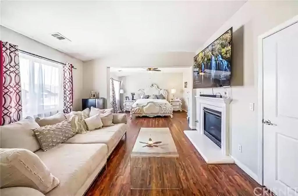 New Dad Aaron Carter List L.A. Home: Tour Inside