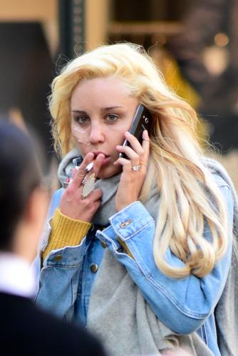 Up In Smoke? Amanda Bynes Looks Worse For Wear Smoking A Cigarette In NYC
