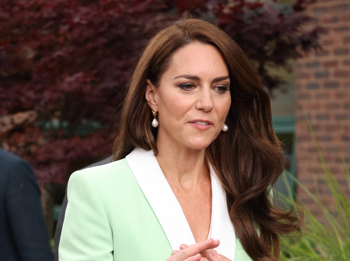 Kate Middleton 'Helping' Heal Prince Harry & Royal Family's Rift