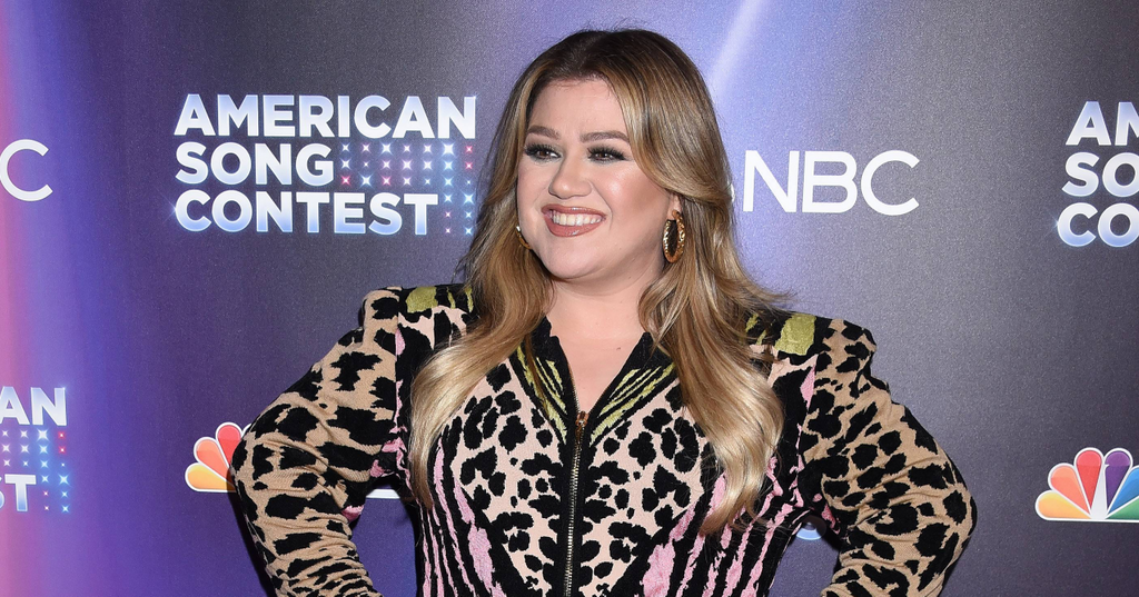 Kelly Clarkson Stuns Ahead Of Big 40th Birthday