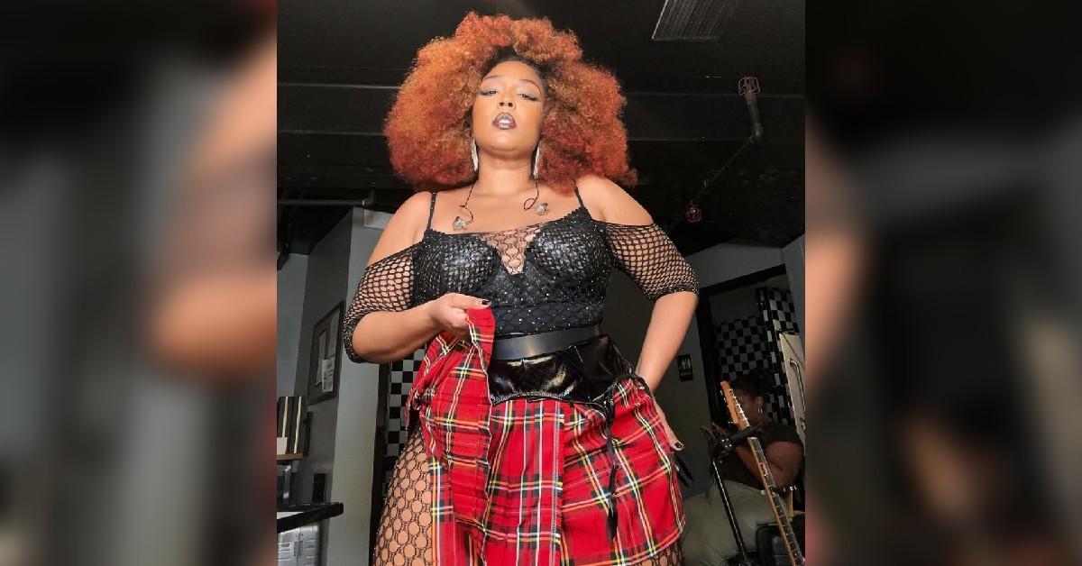 Lizzo Shows Off Butt In Fishnets As She Flaunts Weight Loss — Photos