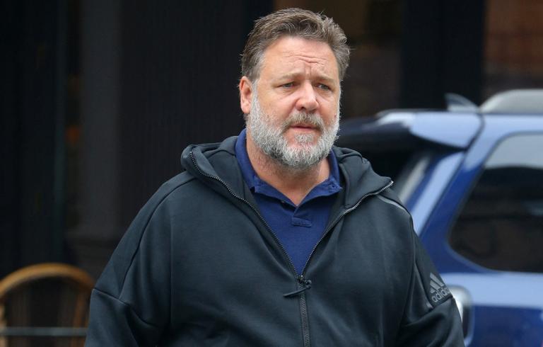 Russell Crowe Looks '20 Years Younger' After Shaving Face