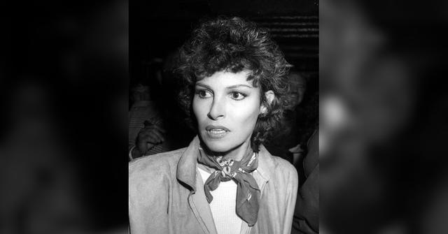 Raquel Welch Turns 80, Declares That She Still Hasn’t Had Surgery