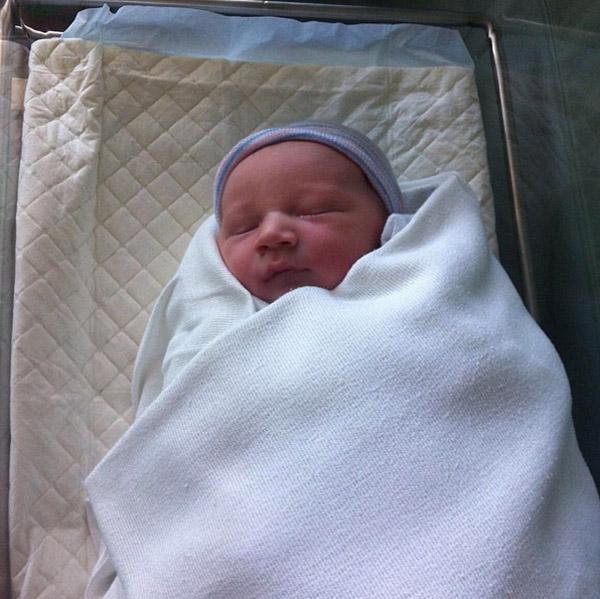 Kim Zolciak's New Pregnancy Pic, A Glee Baby Makes Its Debut And More ...