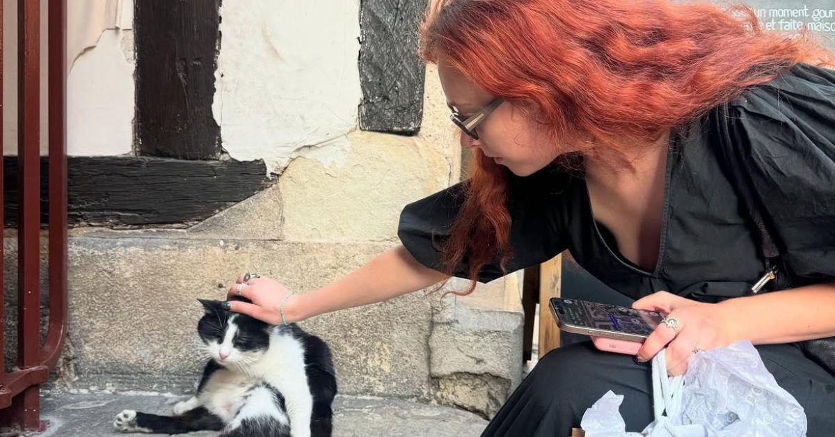 Bikini-Clad Chappell Roan Ditches Her Makeup While On Vacation: Photos