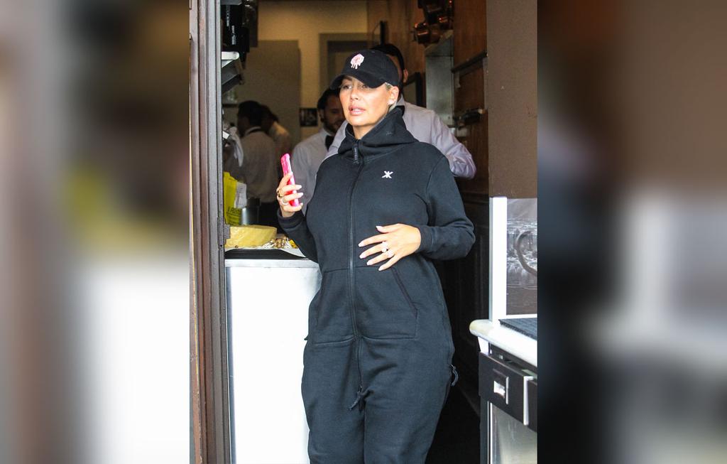 Amber Rose Gets Trolled By Fans Over New Short Hairstyle