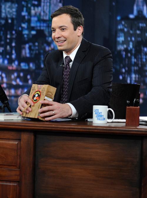 VIDEO: Jimmy Fallon Loves Playing Head Games