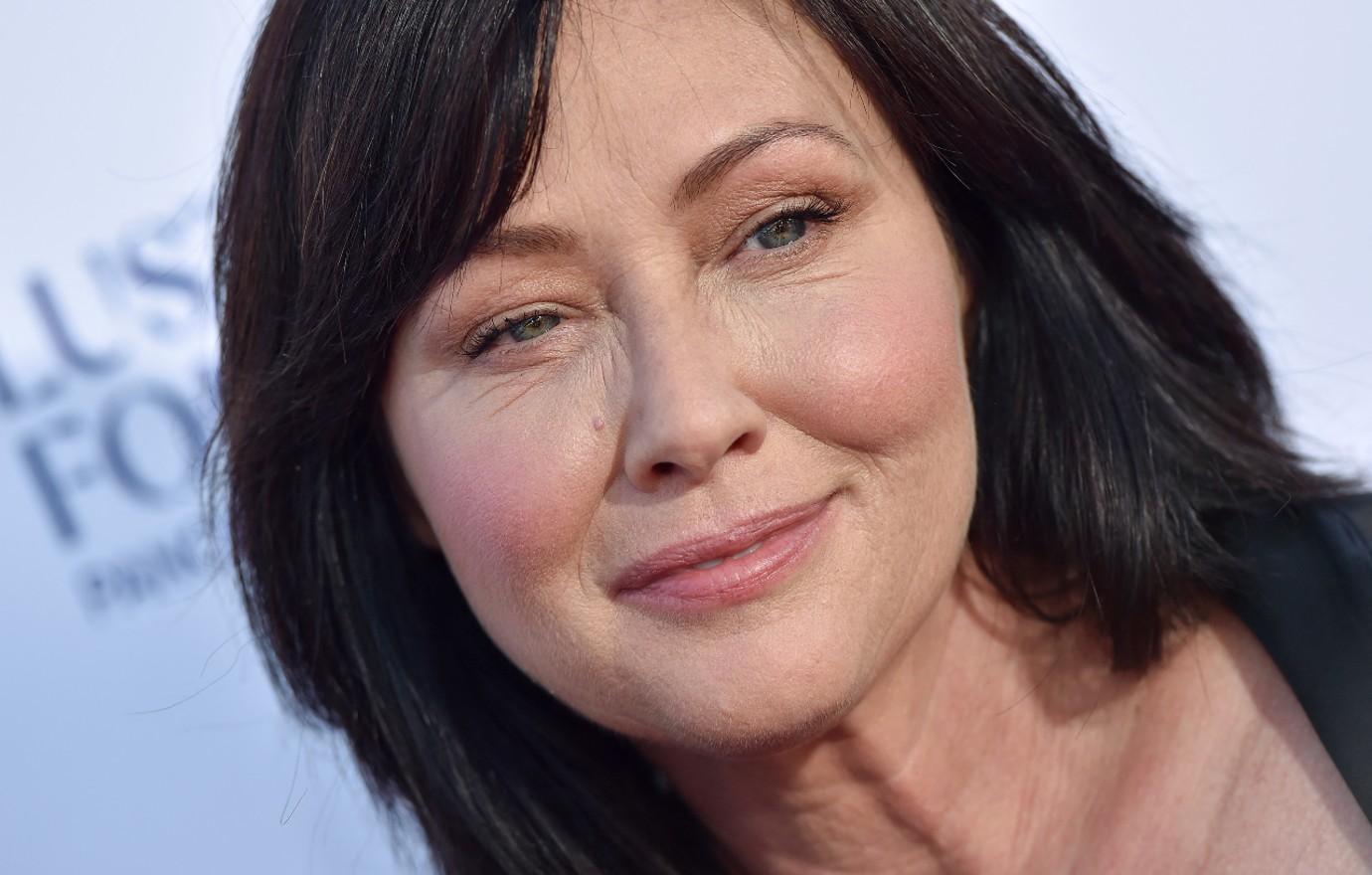 Shannen Doherty Jokes She's A Pro At Getting Married And Divorced