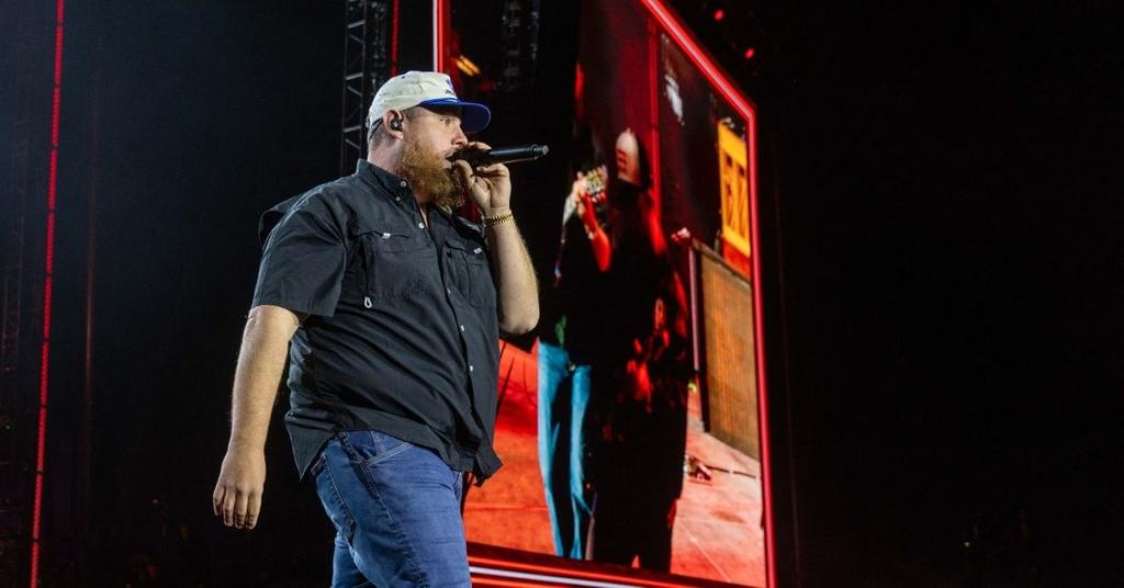 What Is Luke Combs' Net Worth? How The Country Star Earned His Millions