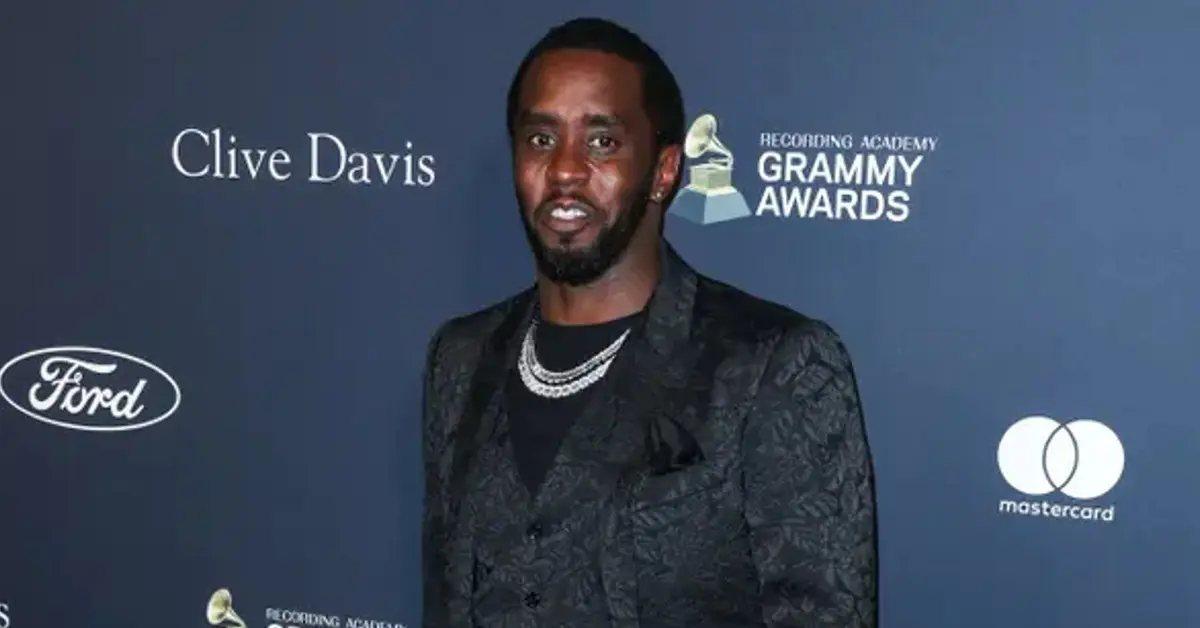 Sean 'Diddy' Combs Appears To Check Justin Bieber For A Wire: Watch