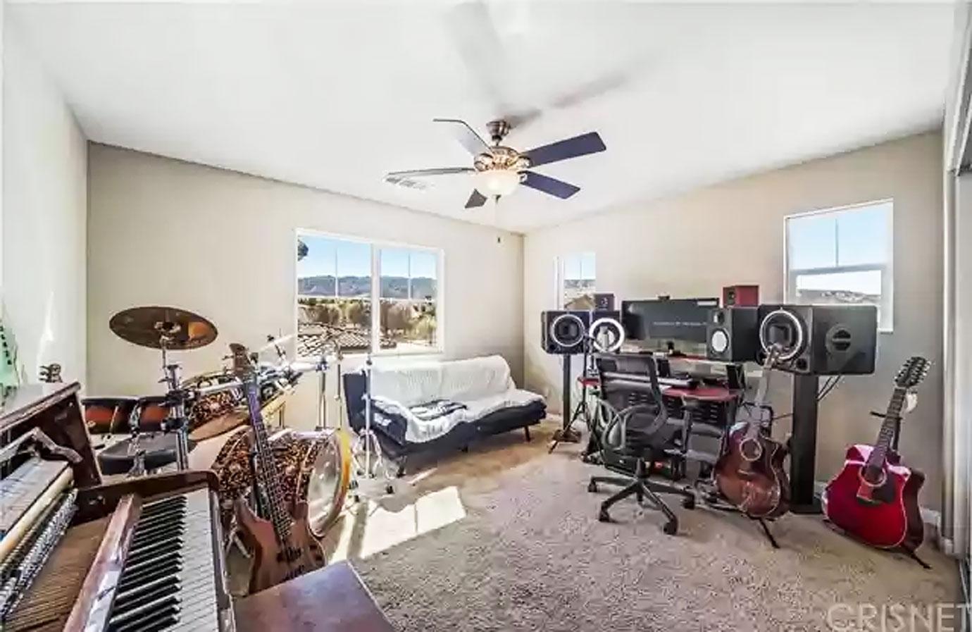 New Dad Aaron Carter List L.A. Home: Tour Inside