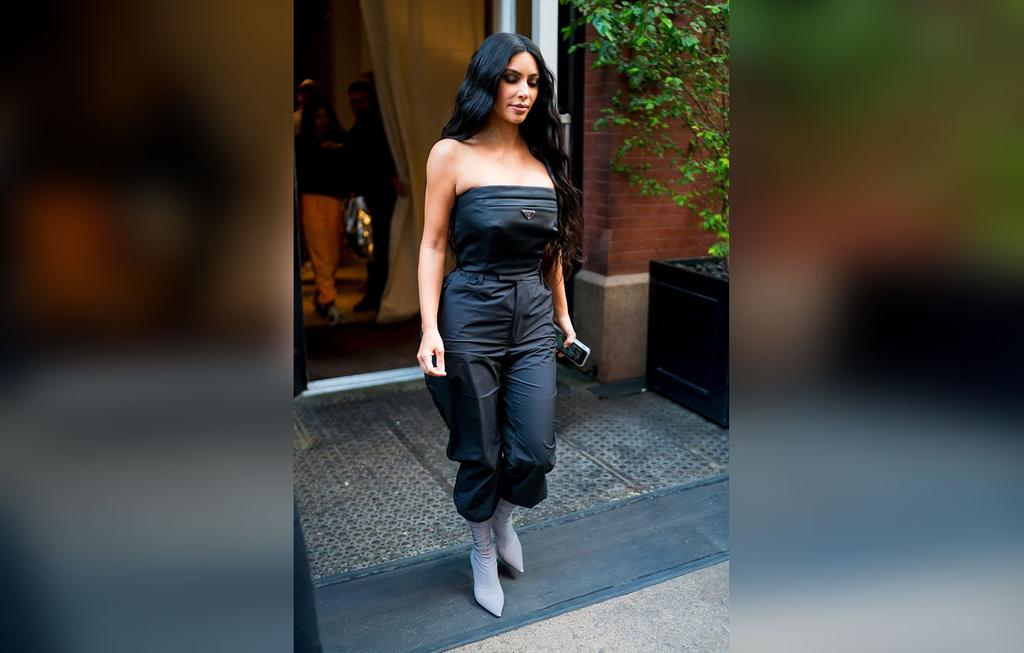 Kim Kardashian Appears Unrecognizable In Goth-Looking Throwback Pic