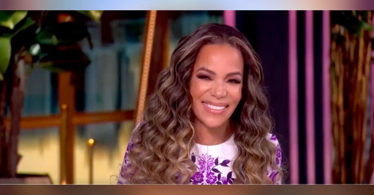 'The View' Stars Discuss Trend Of Men Wearing 'Skimpy' Speedos