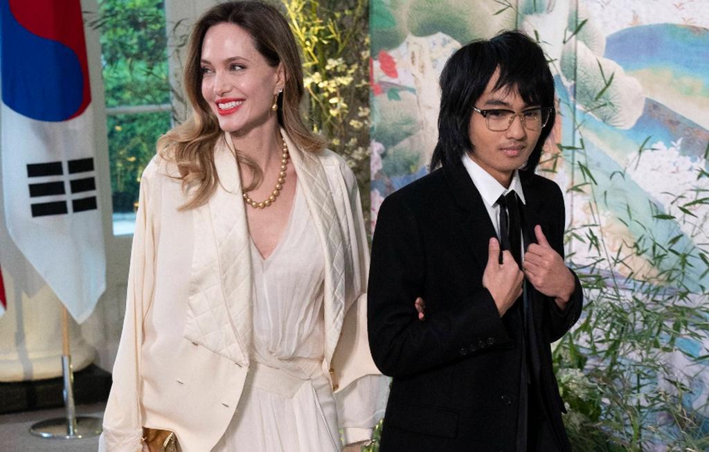 Brad Pitt Is 'Holding Out Hope For A Reconciliation' With Son Maddox