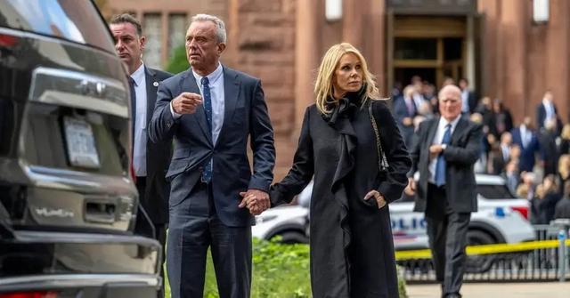 Cheryl Hines Is 'Setting Women Back Decades,' Larry David's Ex Claims