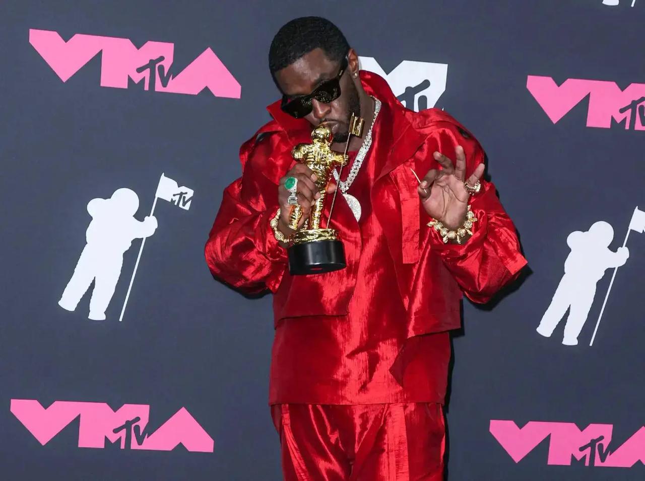 Sean 'Diddy' Combs' Ex-Bodyguard Hints Who's Involved In Scandal