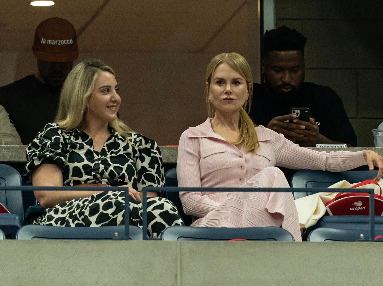 Amy Schumer Apologizes To Nicole Kidman While Mocking Ashton & Mila