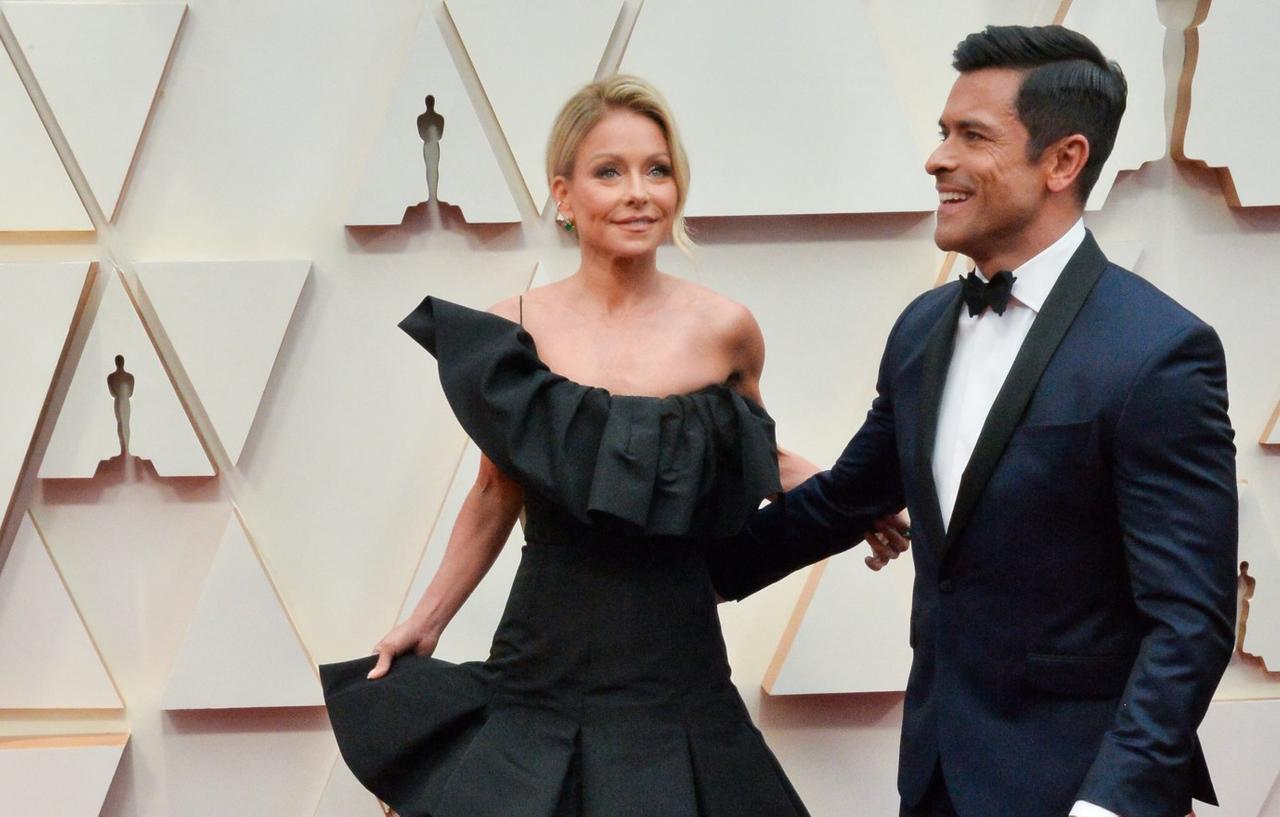 Kelly Ripa Named The 'Poster Girl For TMI' After Discussing Menopause